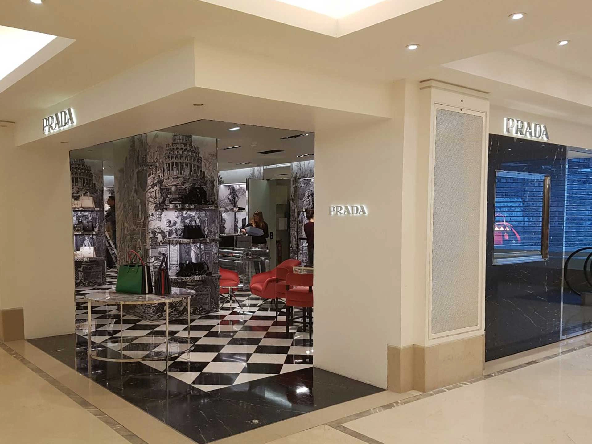 Prada - Le Bon Marché - Paris - Polverini