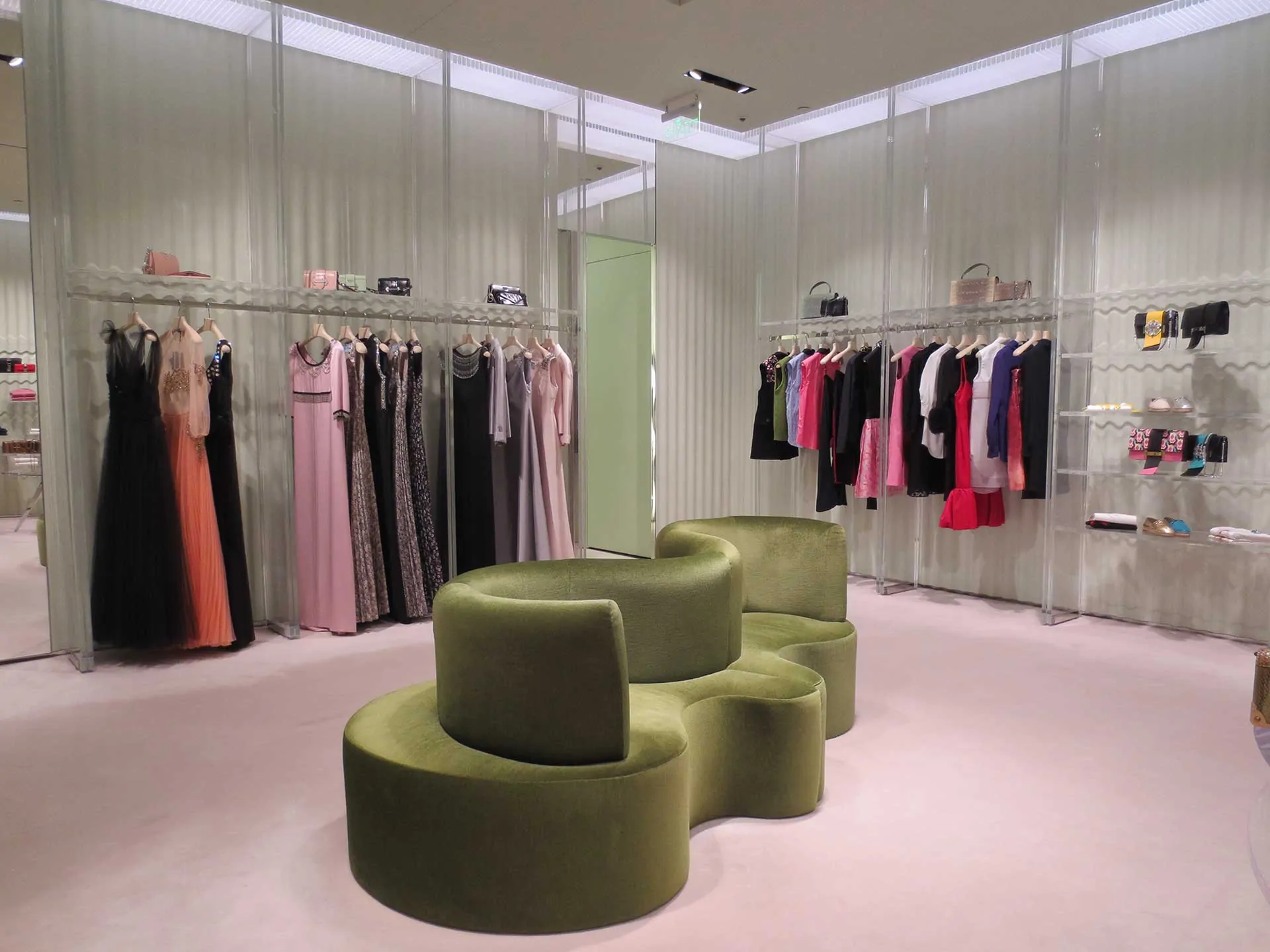 Prada \ Doha - Polverini